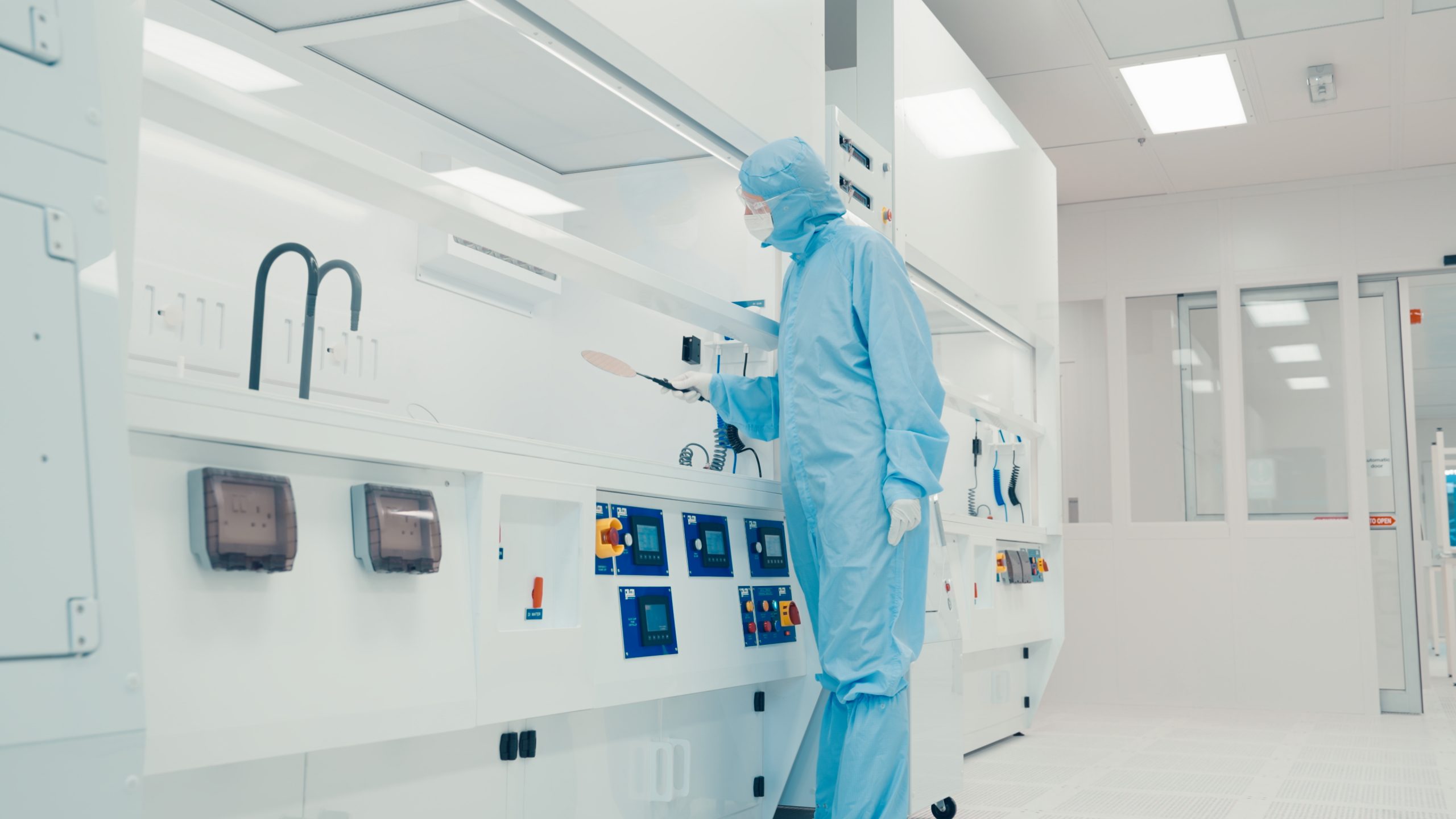 Cardiff University launching Cleanroom Protocols CPD course ...